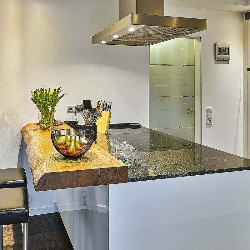 Eckküche in Hochglanz weiß | Ekelhoff Küchen